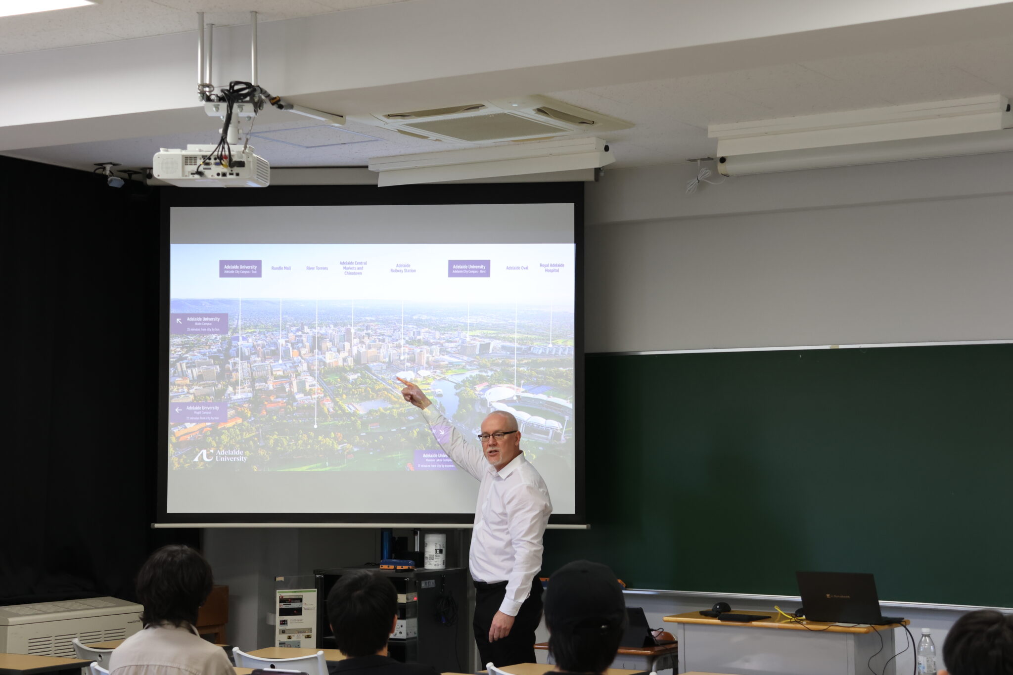 オーストラリア・アデレード大学からDavid Ottaway 氏が来学されました！ – 富山大学